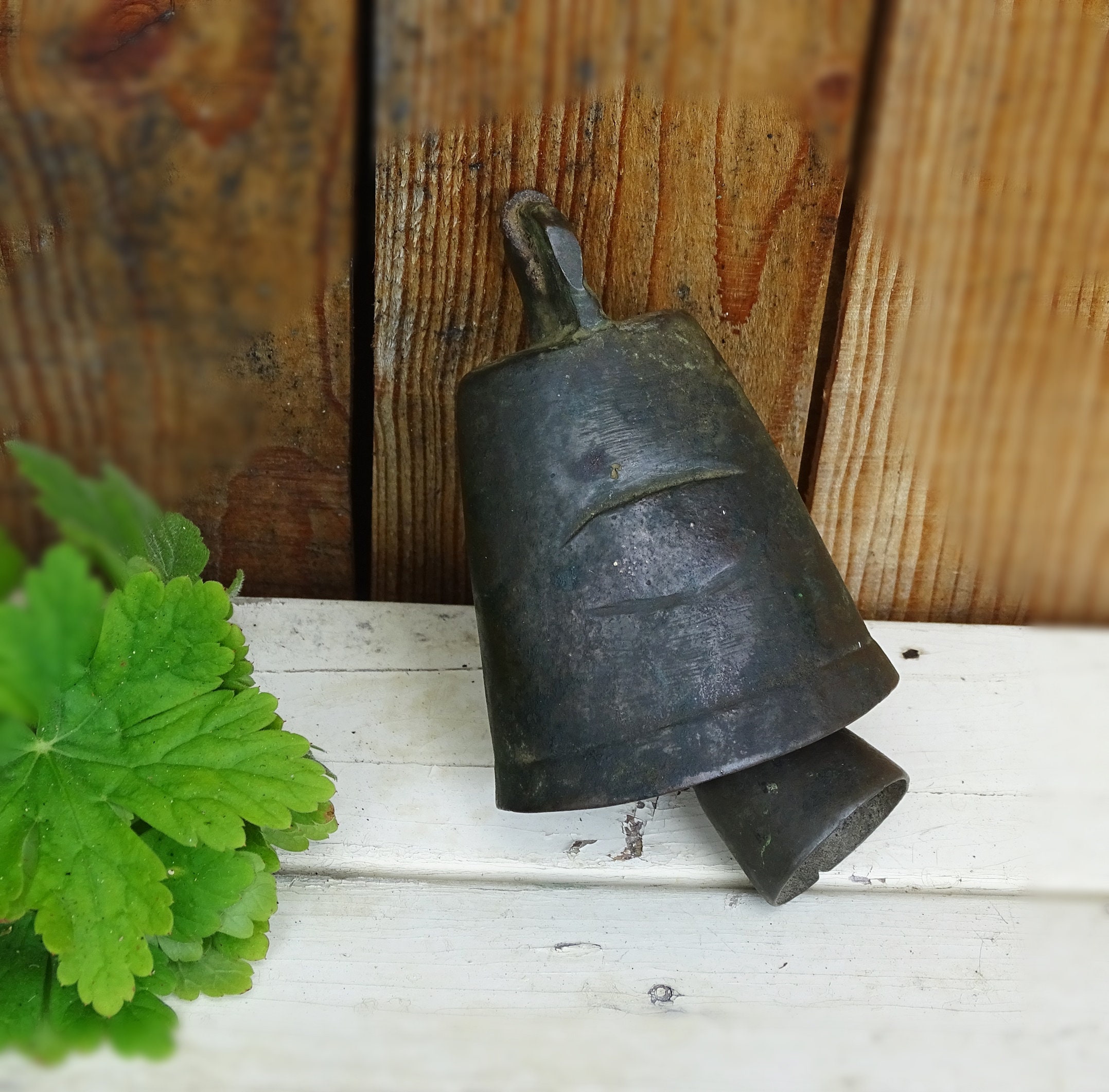 Antique Cow Bell With Bell Clapper Primitive Collectible Bell Farmhouse ...