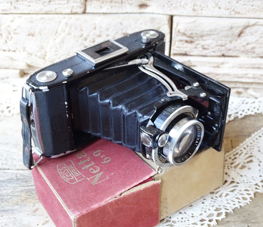 Vintage Photo Camera Zeiss Ikon Nettar Collapsible Analog Compact ...