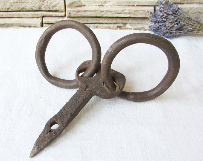 Antique Hand Forged Horse Hitching Post Ring Tethering Animals Barn ...