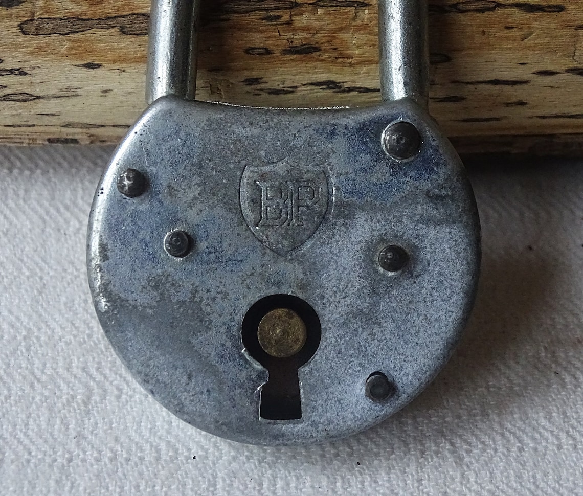 Vintage Padlock With Key Old Rusty Padlock Cottage Chick - Etsy