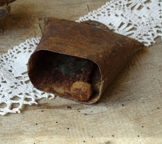 Antique Cow Bell With Clapper Primitive Collectible Bell - Etsy
