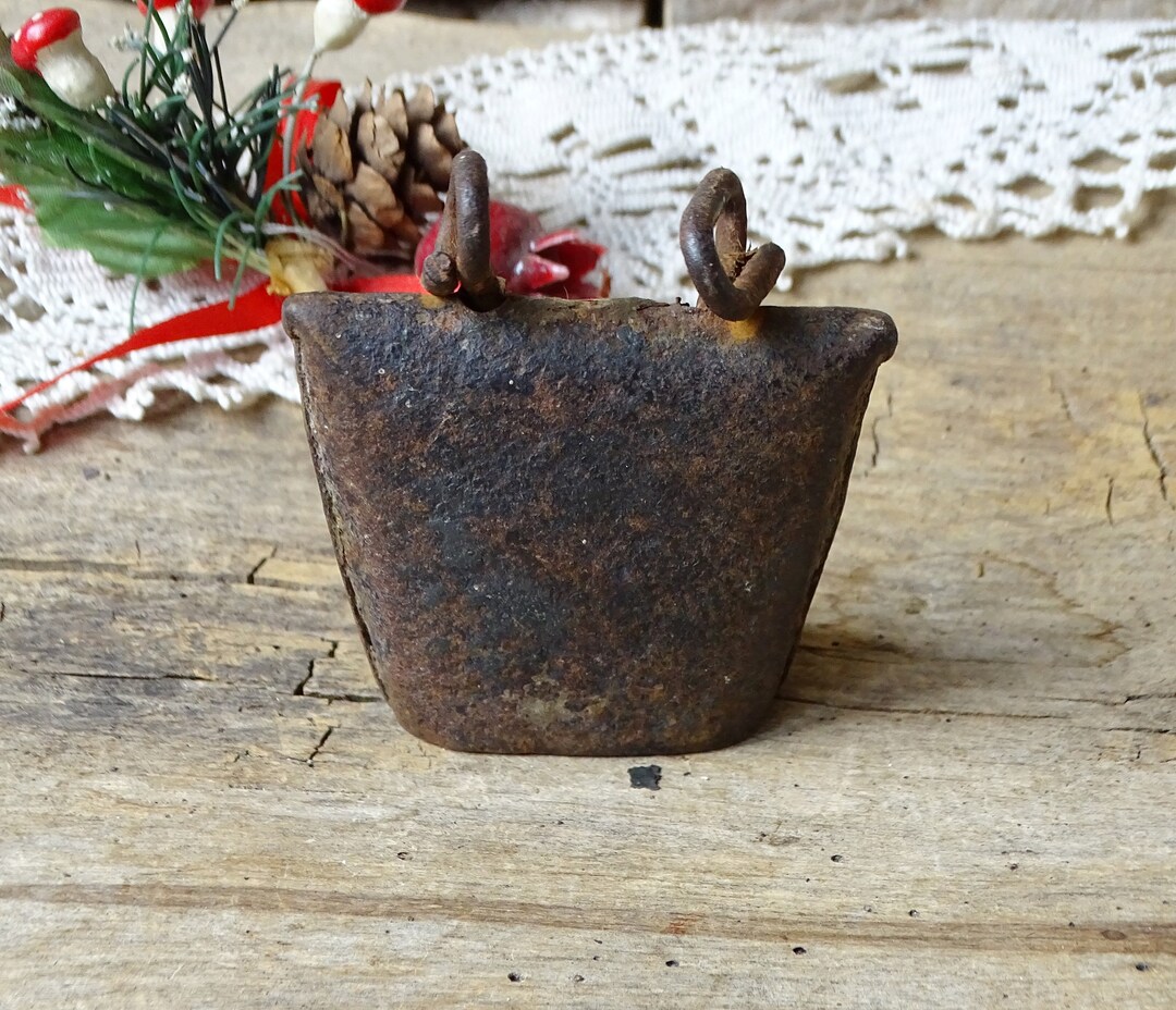 Antique Cow Bell With Clapper, Primitive Collectible Bell, Farmhouse ...