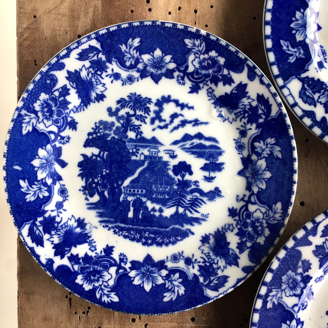 Vintage Blue & White Chinese Plates: Set of 3 Asian Decor - Etsy