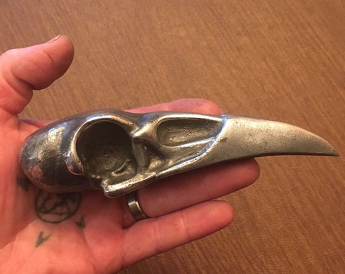 Large Raven Skull Sculpture - Etsy