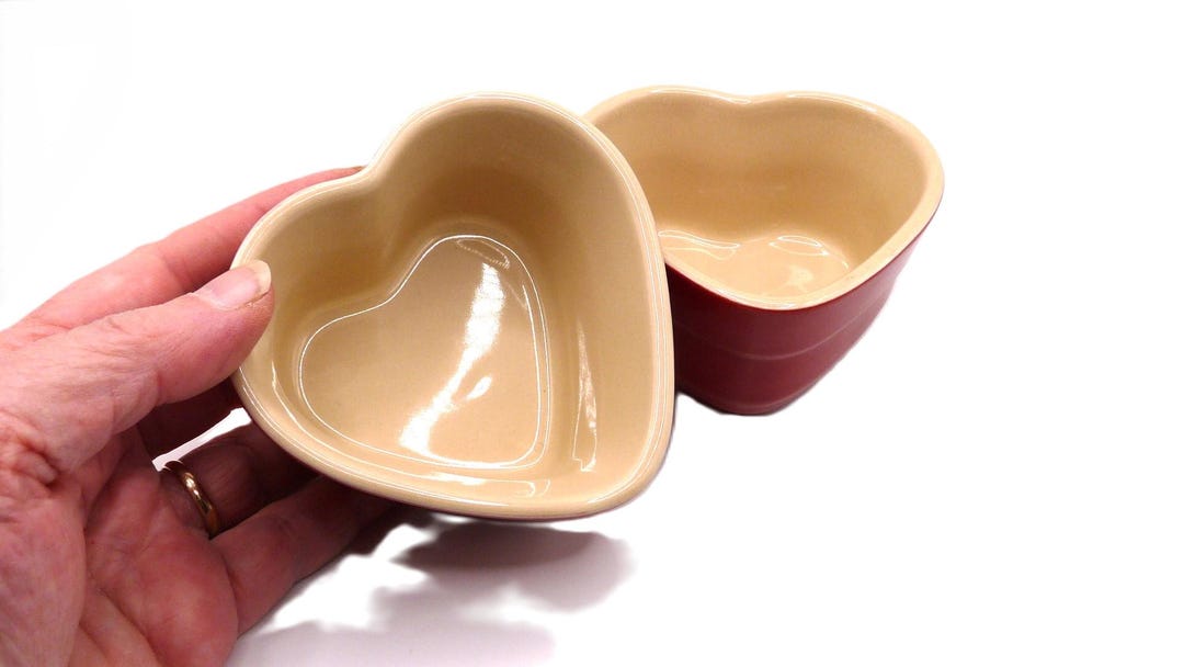 Le Creuset Ramekins X 2, Heart Shaped, Lava Red Ramekins, Mini Soufflé ...