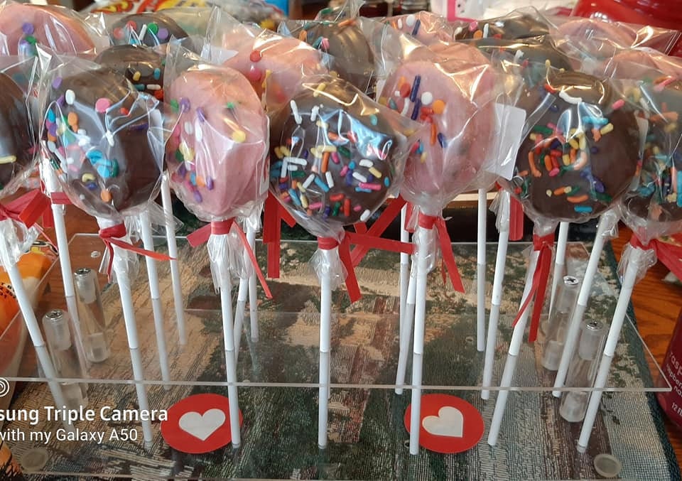 Gourmet Hand Dipped Oreo Cookie Pops-christmas-fall in Love-baby Shower ...