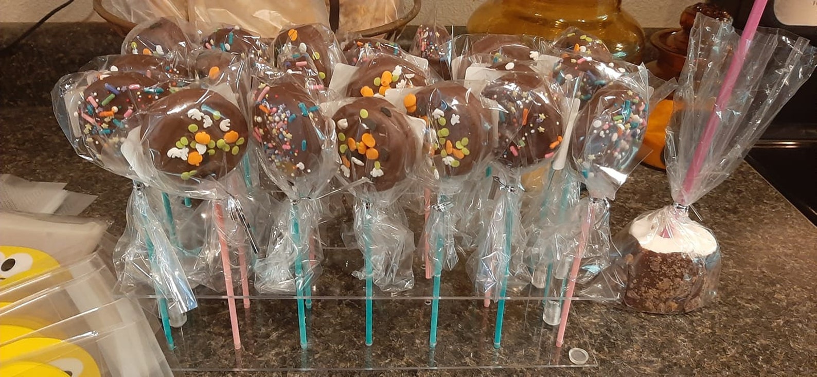 Gourmet Hand Dipped Oreo Cookie Pops-christmas-fall in Love-baby Shower ...