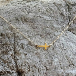 Tiny Gold Cross Necklace, Cross Pendant, Gold Vermeil Cross - Etsy
