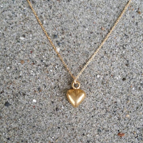 Gold Heart Necklace - Etsy