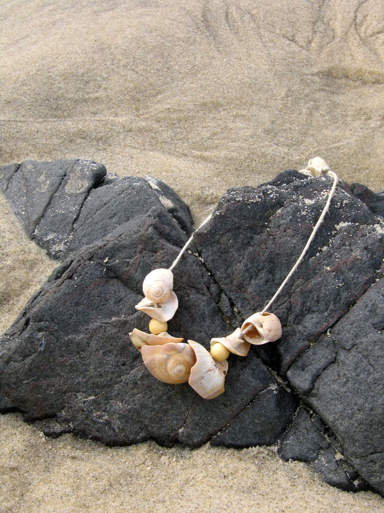Snailshell Choker Necklace - Etsy