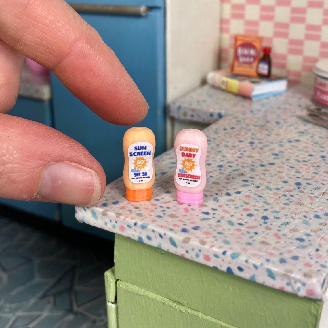 1:12 Dollhouse Miniature Sunscreen Bottle - Etsy