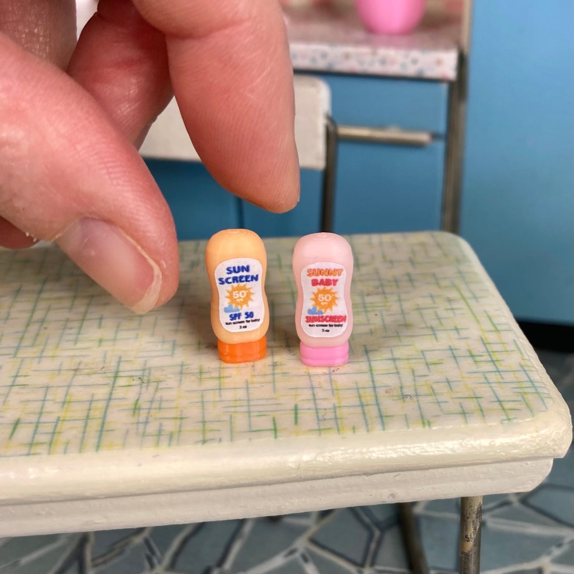 1:12 Dollhouse Miniature Sunscreen Bottle - Etsy