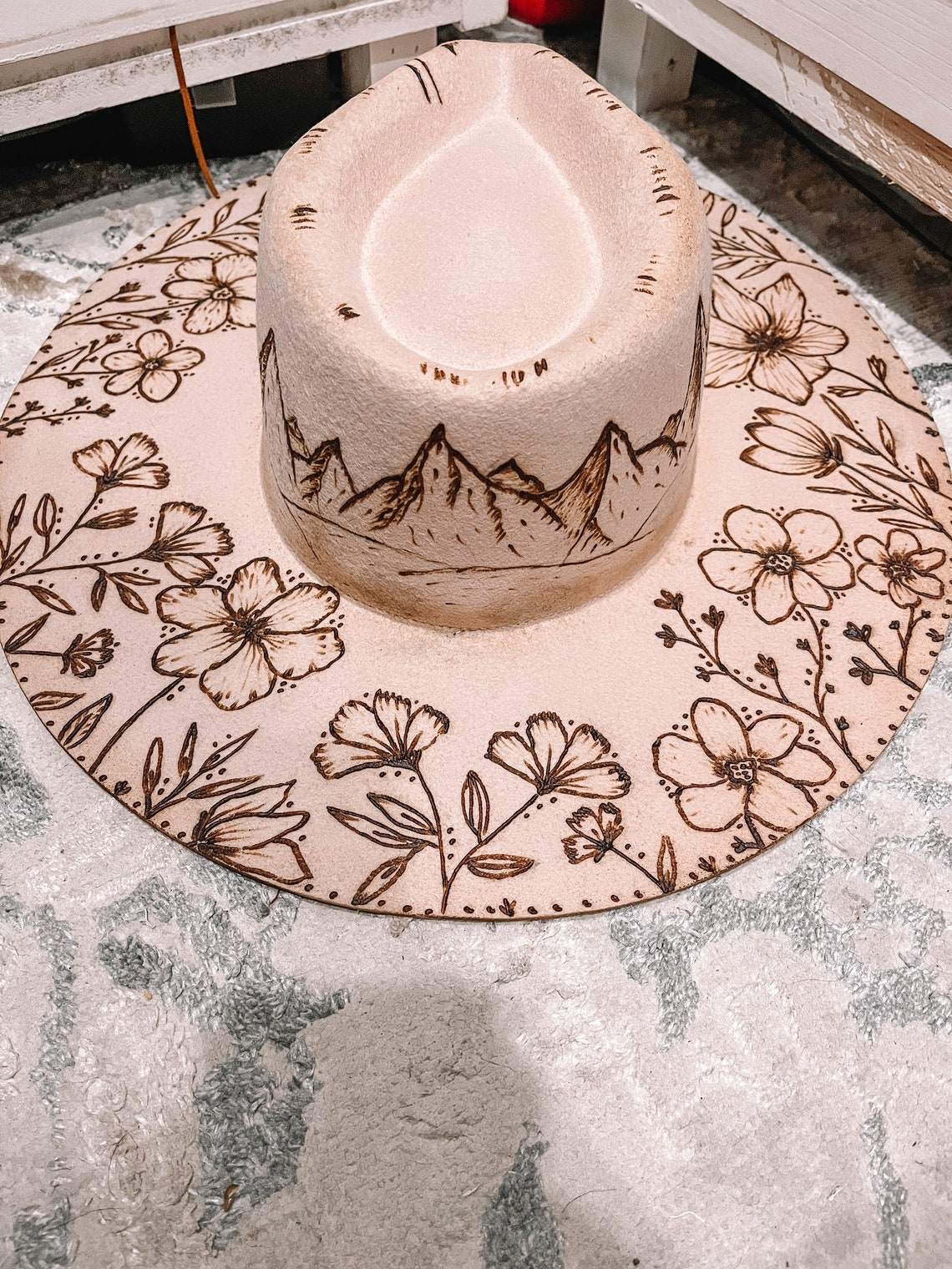 Nahli. Mountains Buffalo Wildflowers. Made to Order - Etsy
