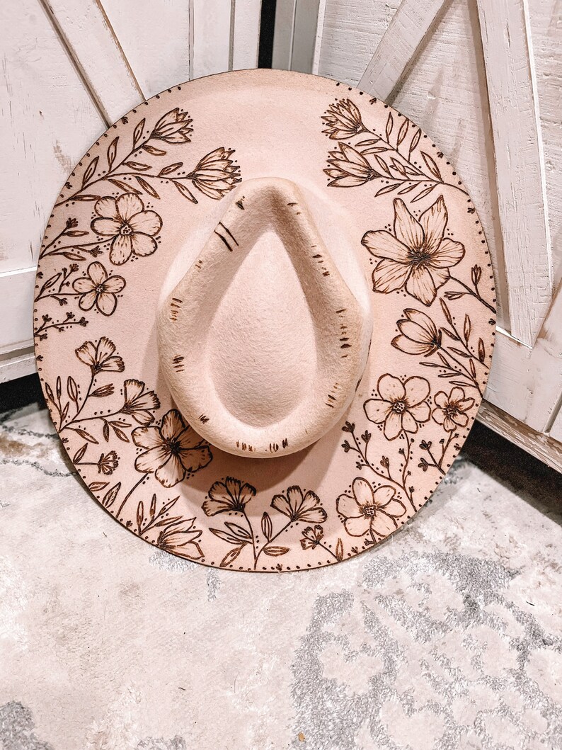 Nahli. Mountains Buffalo Wildflowers. Made to Order - Etsy