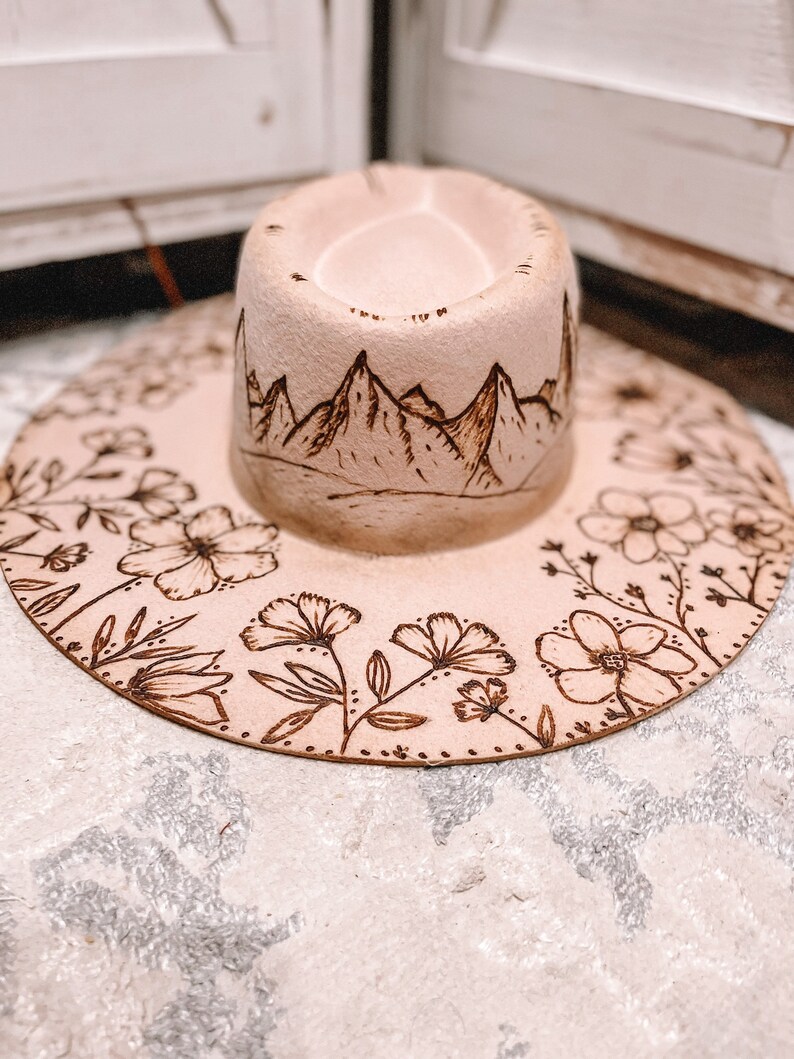Nahli. Mountains Buffalo Wildflowers. Made to Order - Etsy