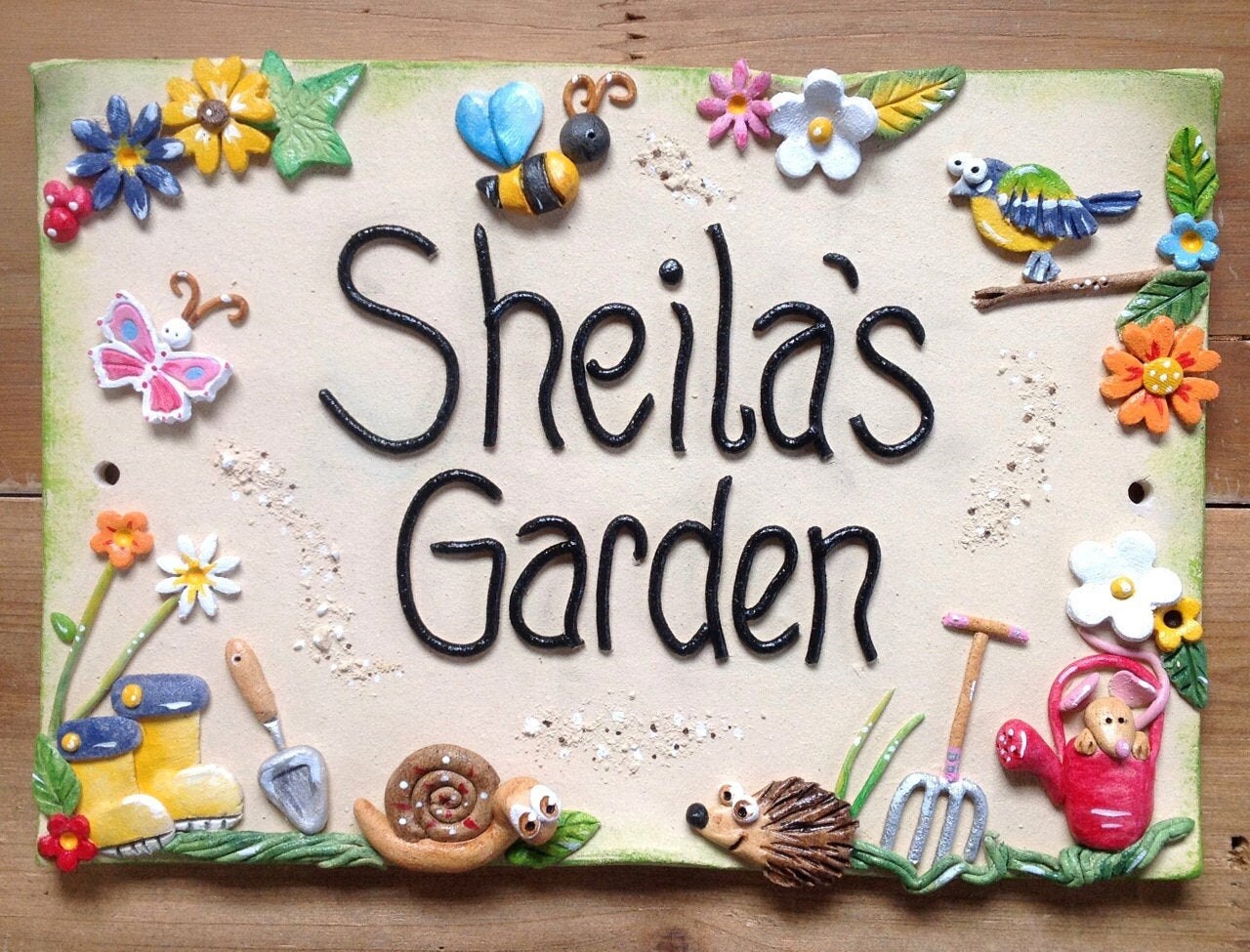 Personalised Garden Sign Gift, Decorative Ceramic Plaque for Gardens ...