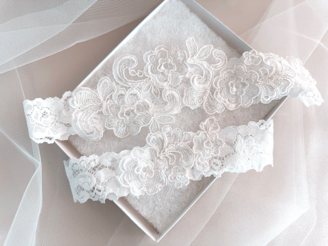 Off White Lace Bridal Garter Set // Embroidered Lace & Pearl Detail ...