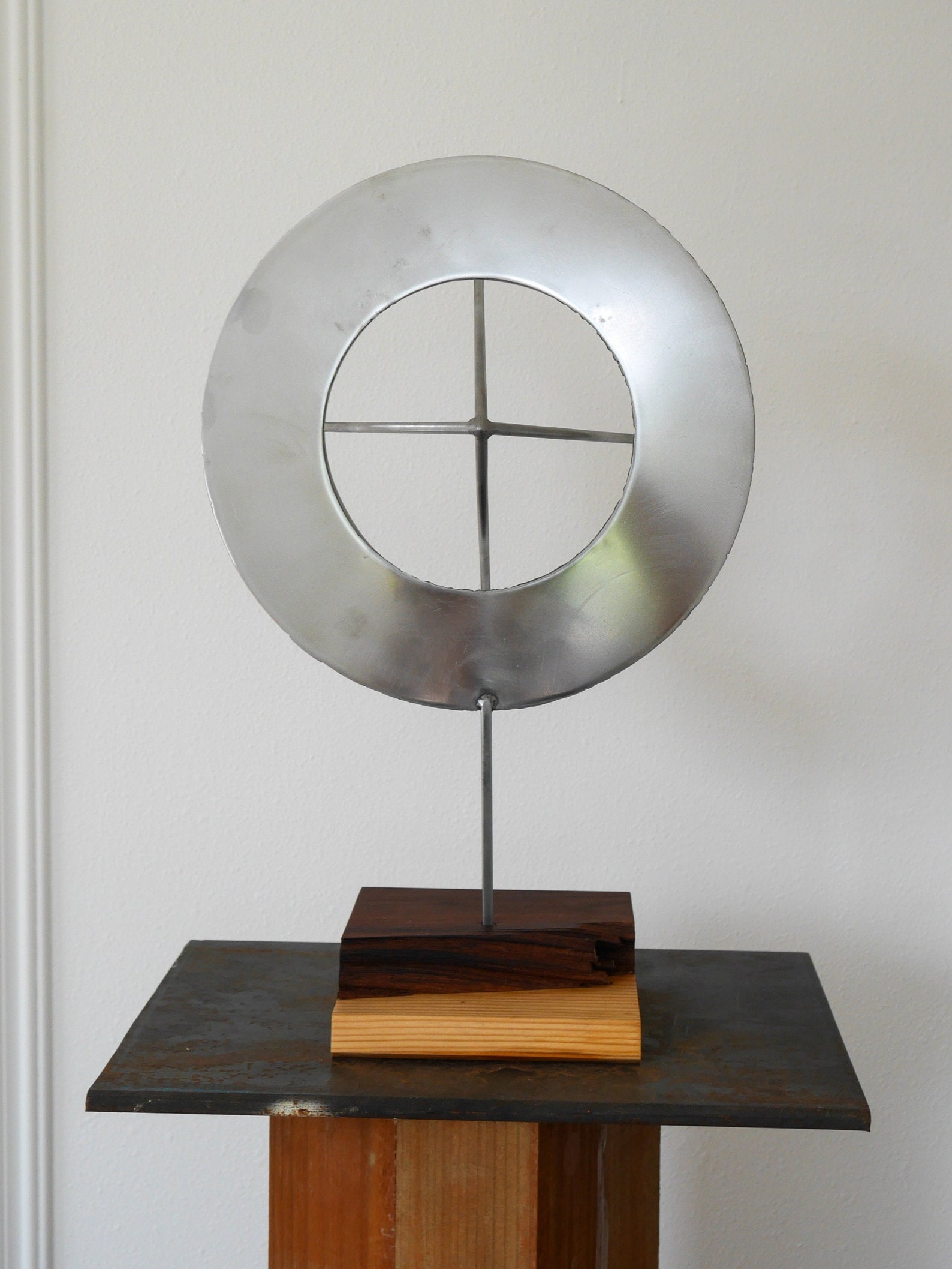 FOCUS VISION & MIND Metal Art Sculpture Statement Piece Pointing Energy Consciousness Directly ...