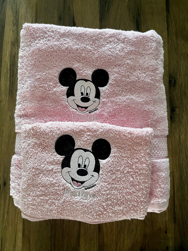 Mickey Mouse Fans Face, Hand, Bath, Sheet Personalised Towel Set Gift ...