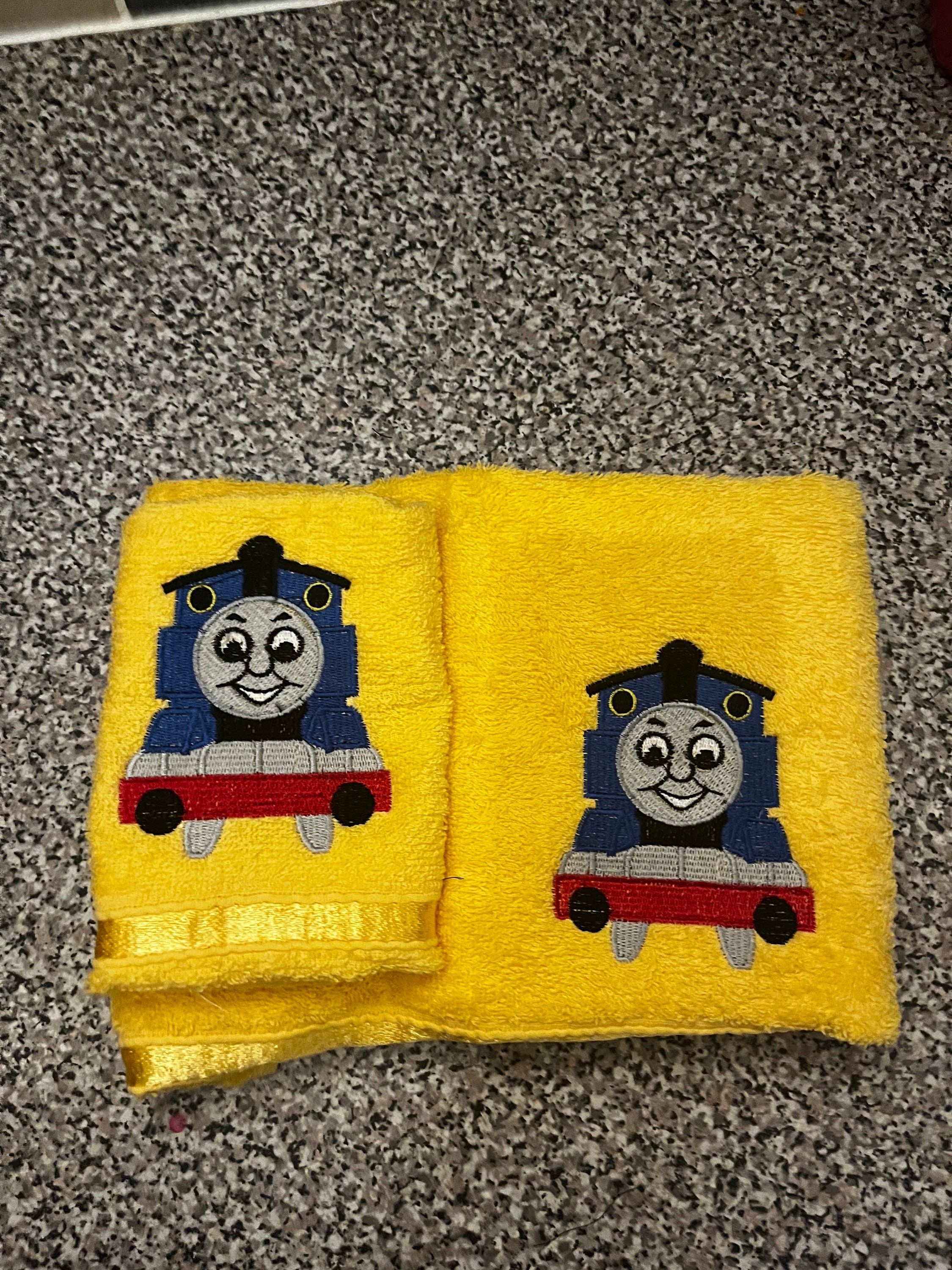 Thomas the Tank Engine Fans Face, Hand, Bath, Sheet Towel Set Gift ...