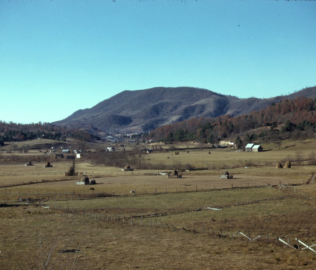 Mountain Farms in the Virginia Countryside, 1939, 1930's, Old Photo ...