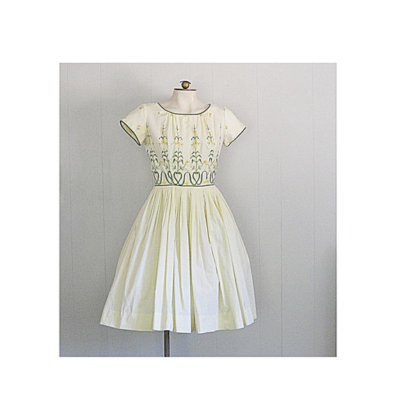 1960s Vintage Embroidered Floral Cotton Summer Dress … - Gem