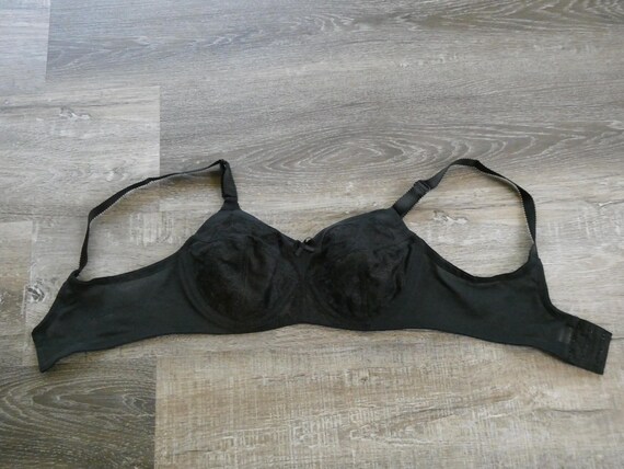 Vintage Vanity Fair Bra Black 1960s Floral Lace Pin U… - Gem