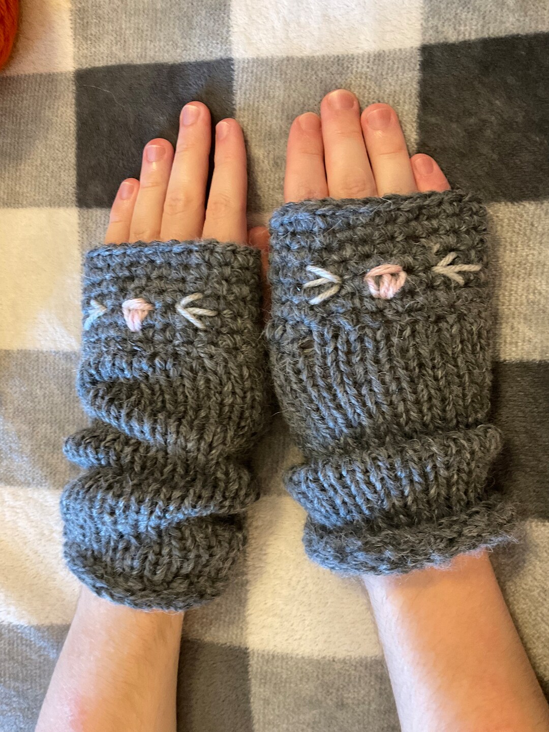 Cutest Mitts Ever - Adorable Kitty Cat Fingerless Gloves Hand-knit in ...
