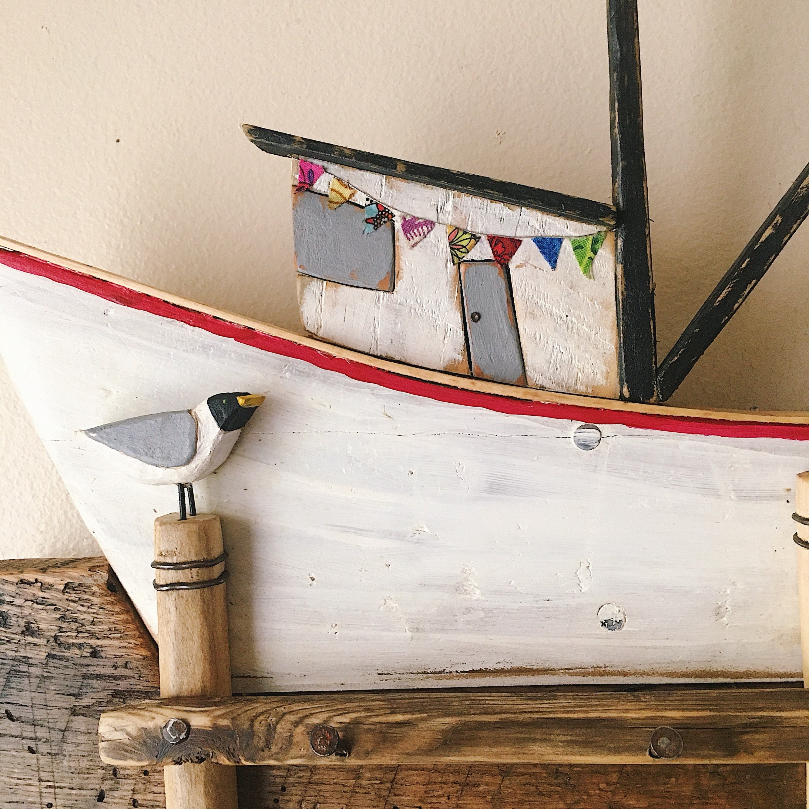 Crab Boat wall decor with hooks and fabric garland, pallet wood, rustic ...