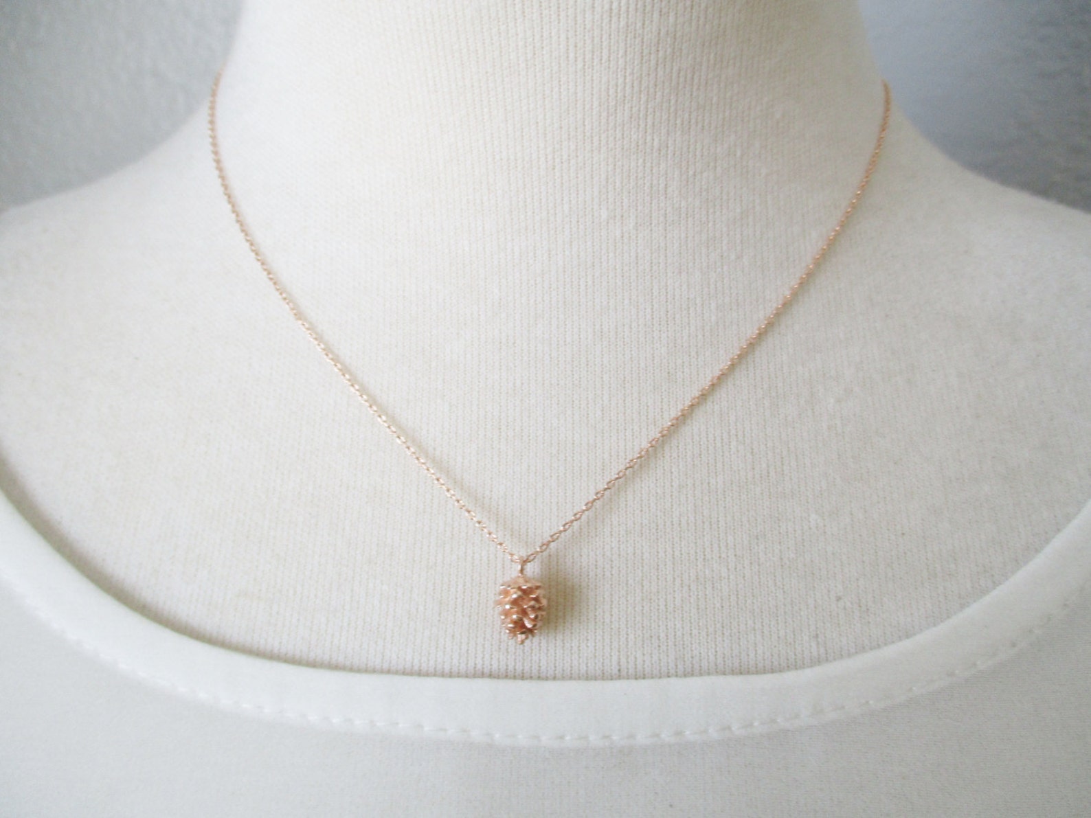 Tiny Gold or Rose Gold Pine Cone Necklace - Etsy