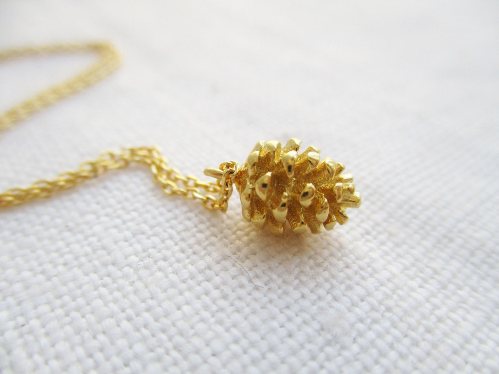 Tiny Gold or Rose Gold Pine Cone Necklace - Etsy