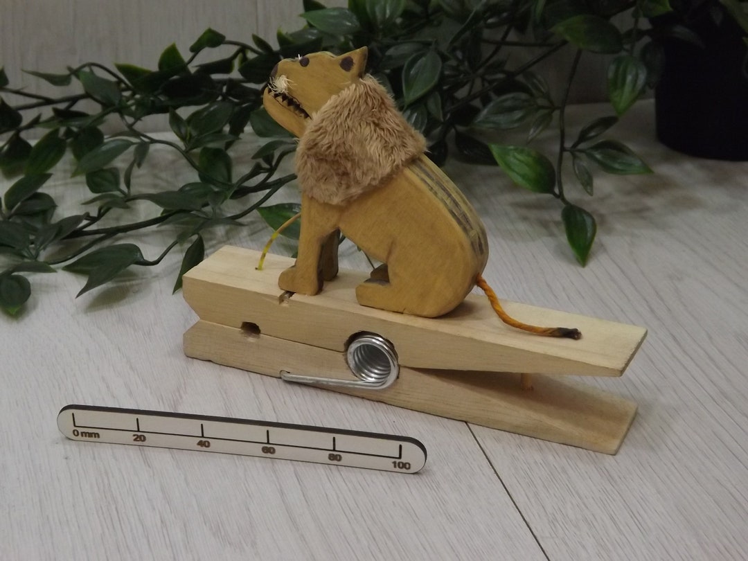 Lion GRRRRRR! Roaring Lion Automaton on a Large Peg. - Etsy UK