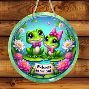 Frog Welcome Sign, Cute Welcome to Our Pad Hanging Wall Gift for Homes ...