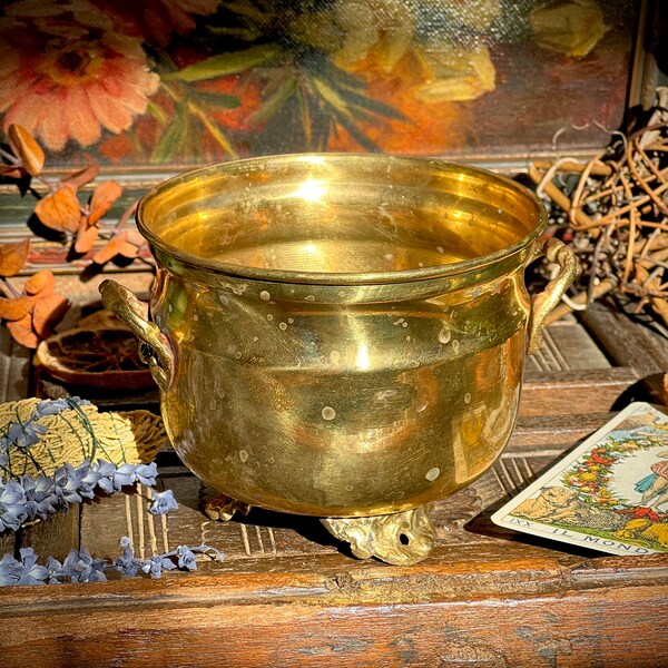 Antique Cauldron - Etsy