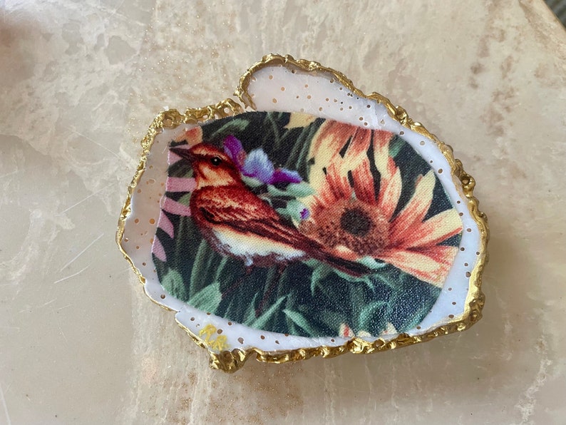 Decoupage Daisy Shell Ring Dish, Beach Decor, Shells, Decoupaged Shells ...