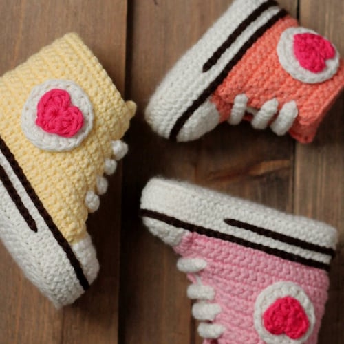 CROCHET PATTERN old Skool Kicks Crochet - Etsy