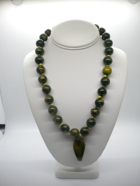 vintage bakelite marbleized - Gem