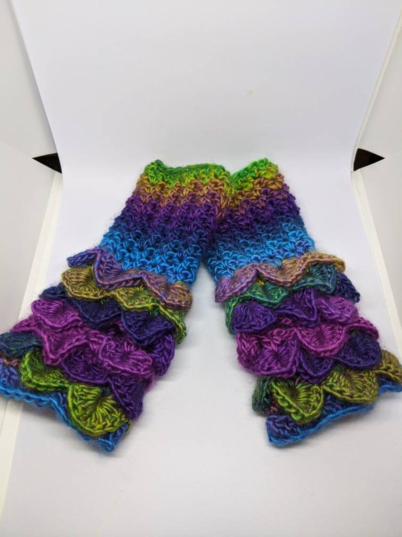 Childs Size Dragon Scale Fingerless Gloves | Etsy