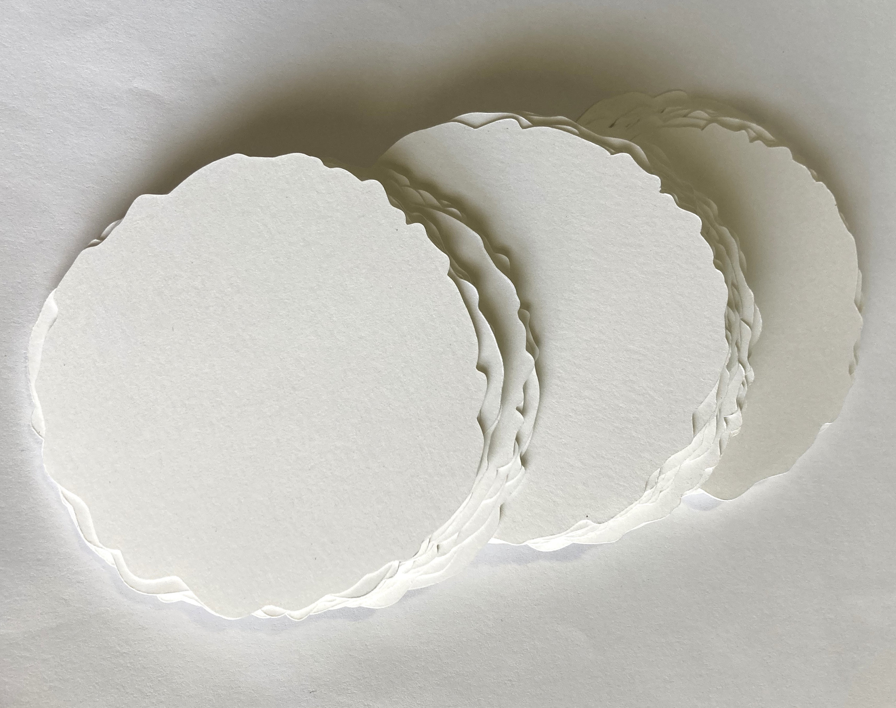 50 White Distressed Circles - 50 3"x3" White Scalloped Die Cut Circles ...