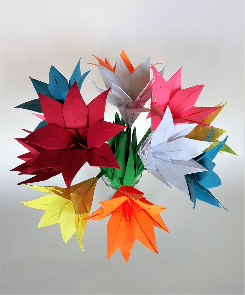 Origami Lily Bouquet Origami paper Flowers Origami home | Etsy