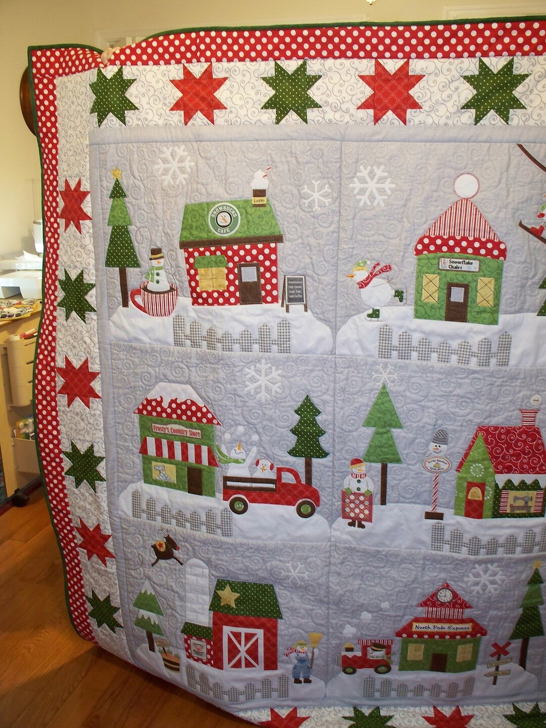 EMBROIDERED APPLIQUE QUILT - Etsy