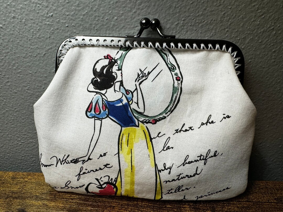 Large Snow White Coin Purse - Etsy