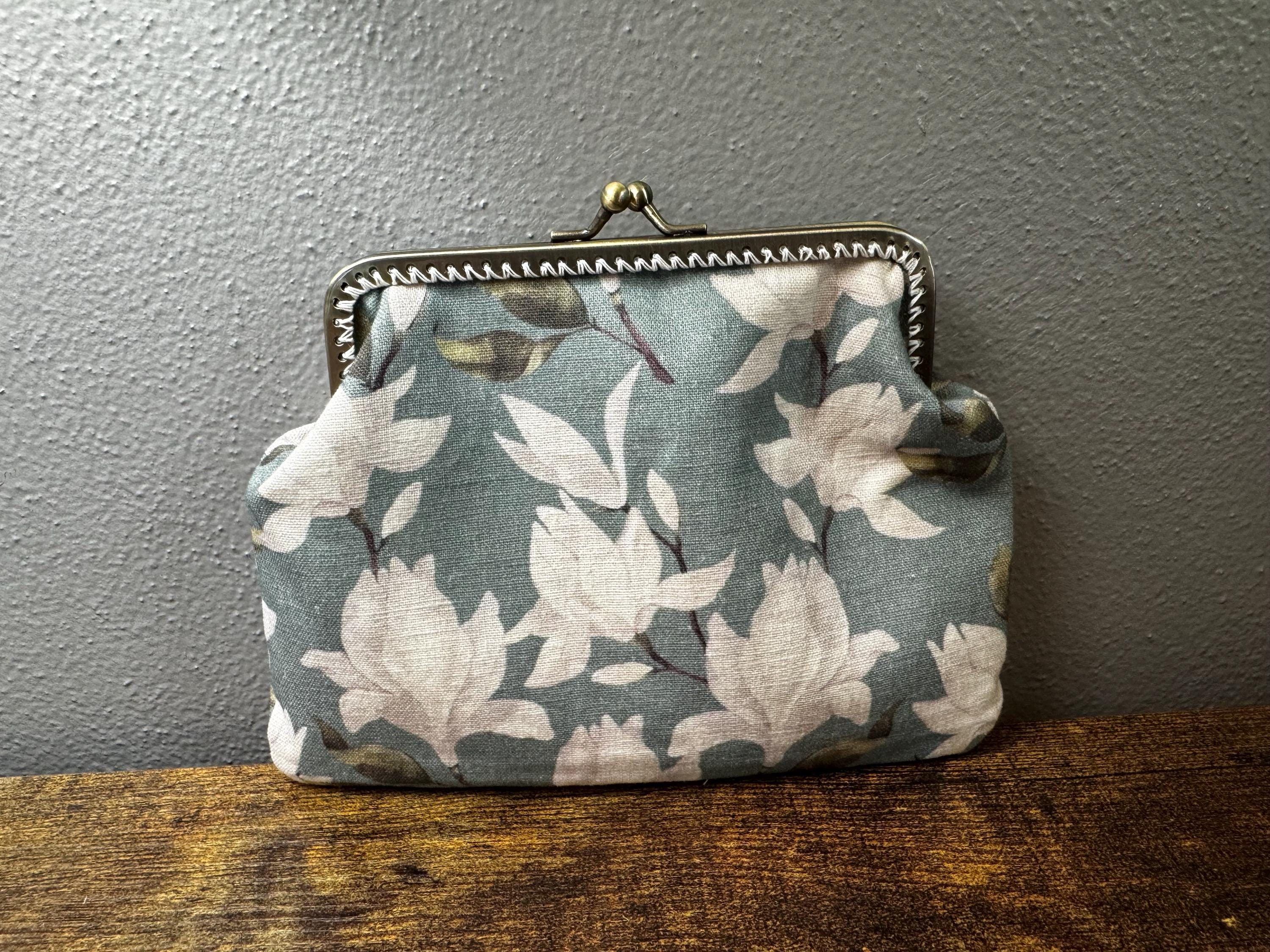 Large Magnolia Coin Purse - Etsy