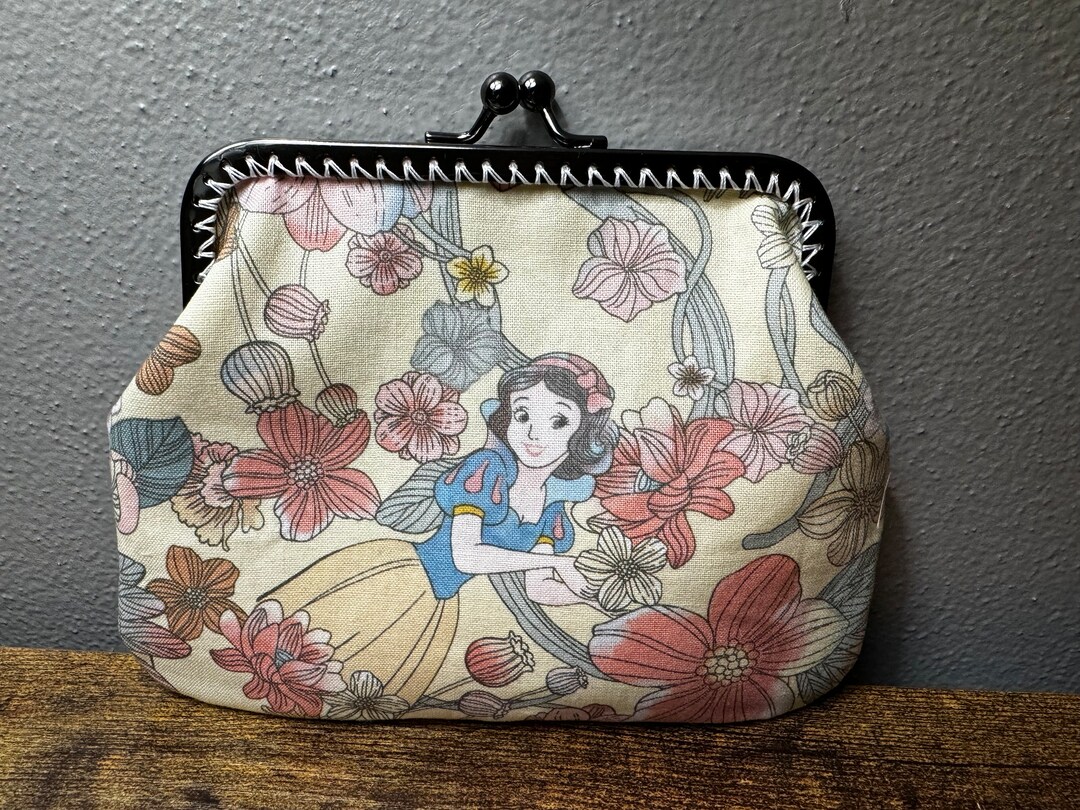 Large Snow White Coin Purse - Etsy