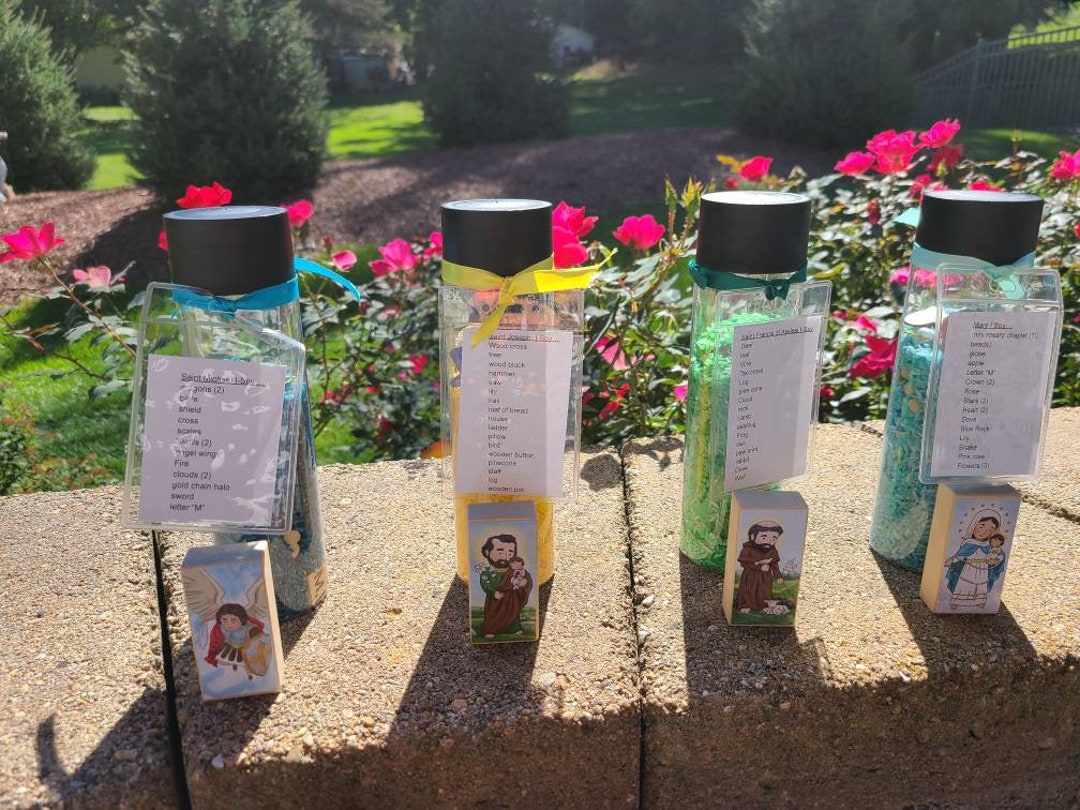 I-spy Saint Jars - Etsy