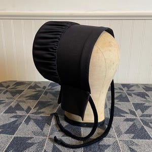 Vintage Black Amish Bonnet: Hand-stitched Mennonite Cap - Etsy
