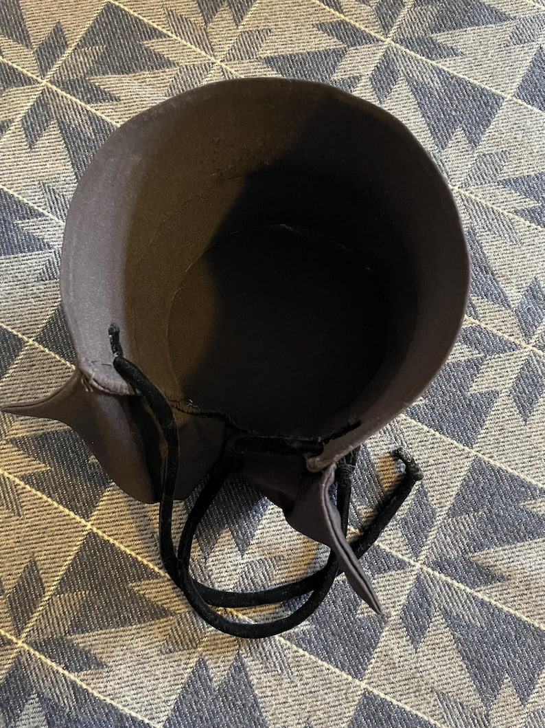 Vintage Black Amish Bonnet: Hand-stitched Mennonite Cap - Etsy