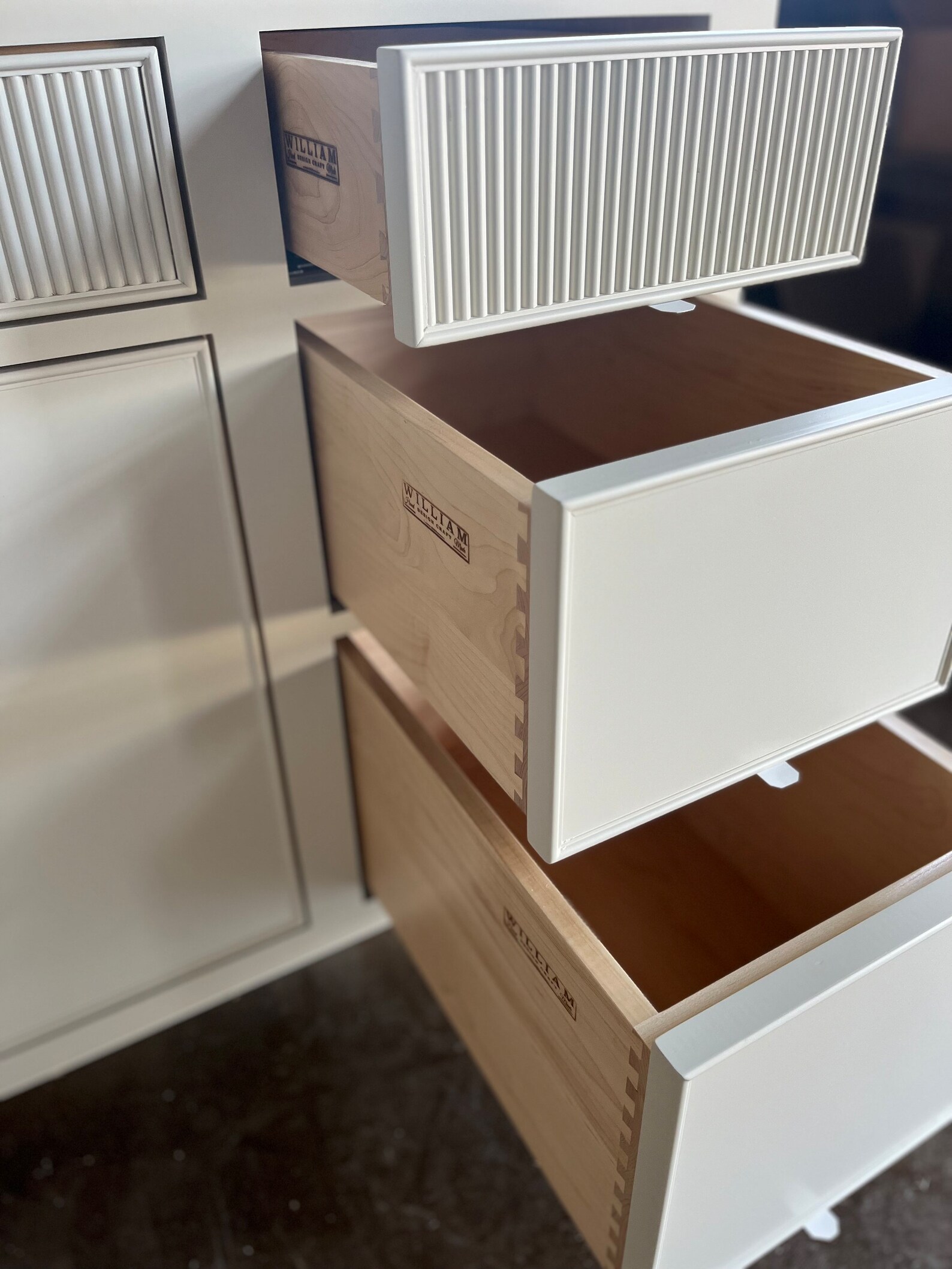 Bathroom Vanity Reeded Solid Wood Maple Painted Dovetail Drawer Boxes ...
