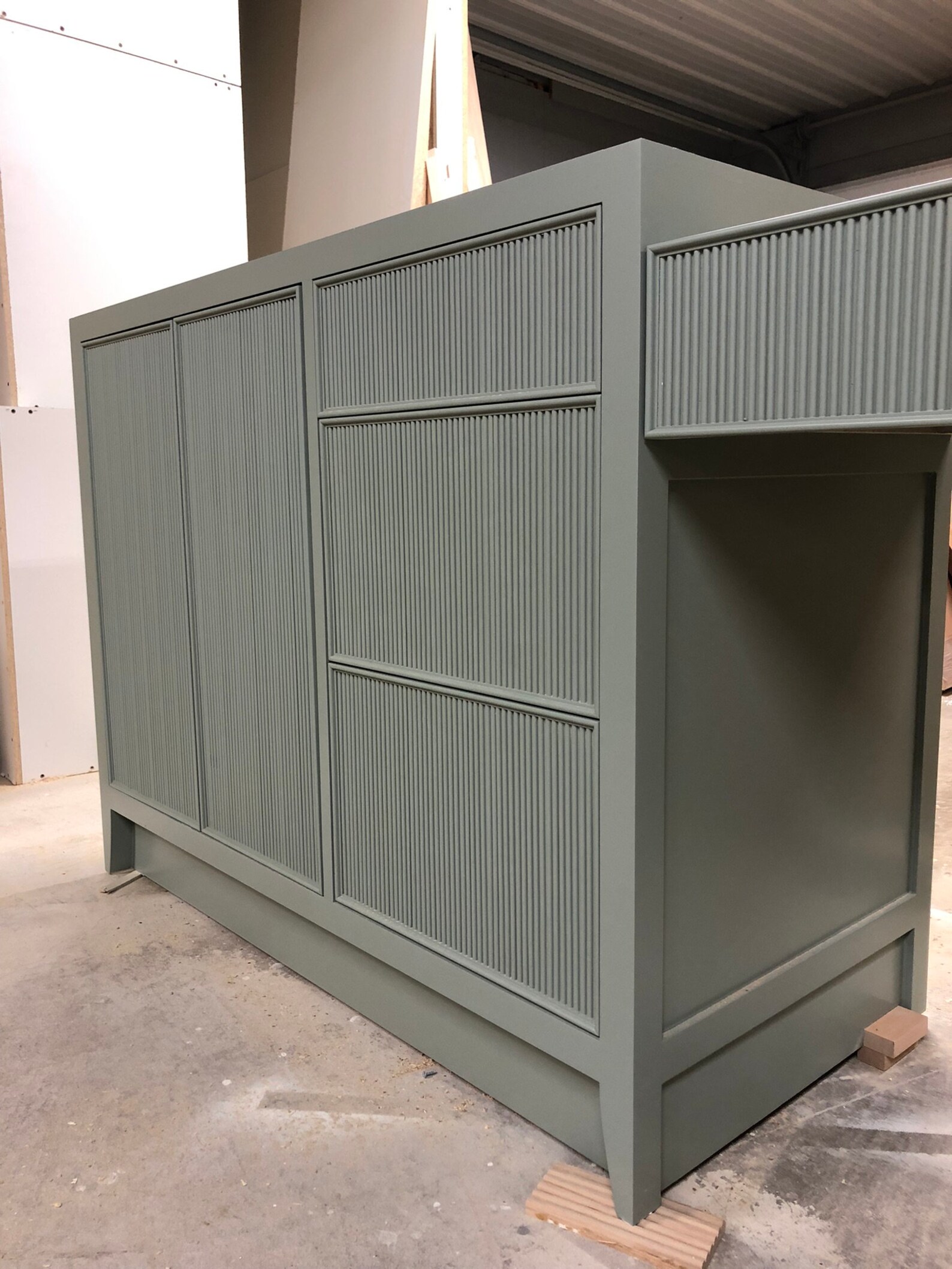 Maple Reeded Vanity Built to Order - Etsy