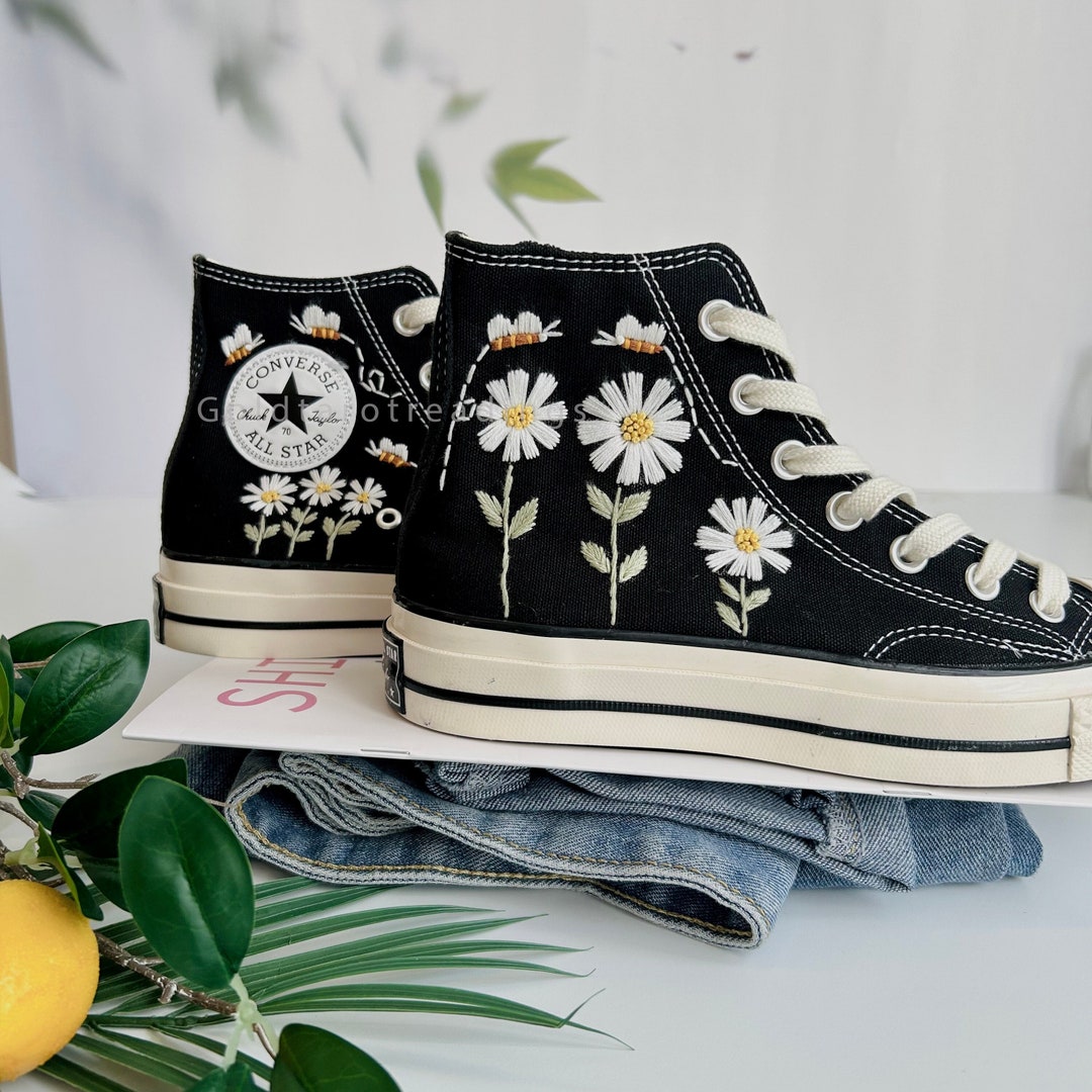 Custom Converse Embroidered Daisy Flowers Shoes Converse Chuck Taylor ...